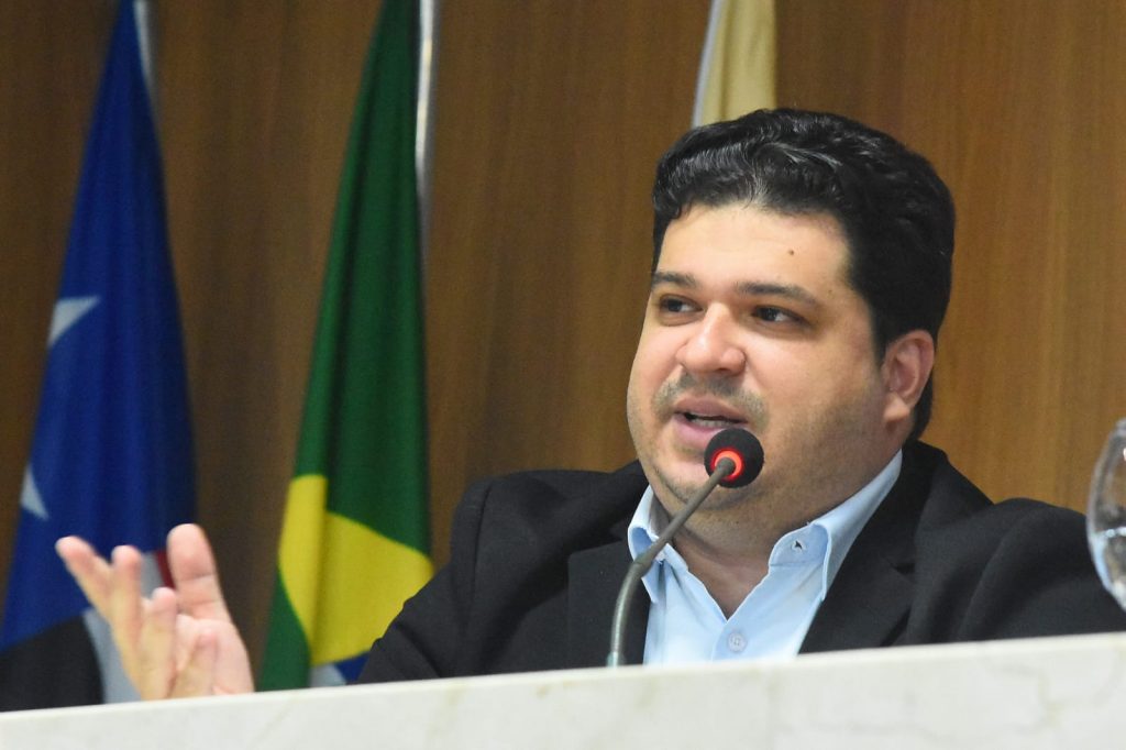 Prefeitura de São Luís compra sem licitação R$ 9,4 milhões de material ...